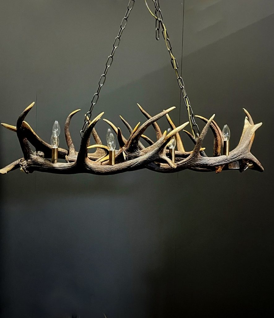 Hanglamp van gewei - BEAST Interiors