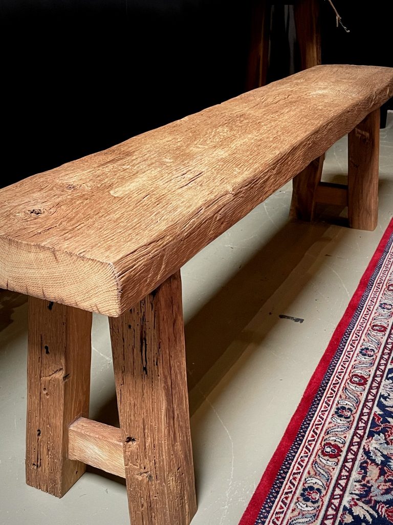 Zitbank van 200 jaar oud eiken - BEAST Interiors