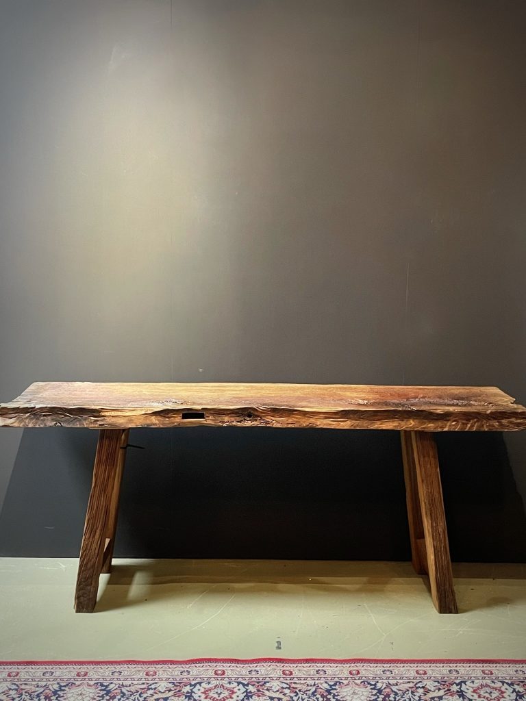 Sidetable made of 200-year-old oak - BEAST Interiors