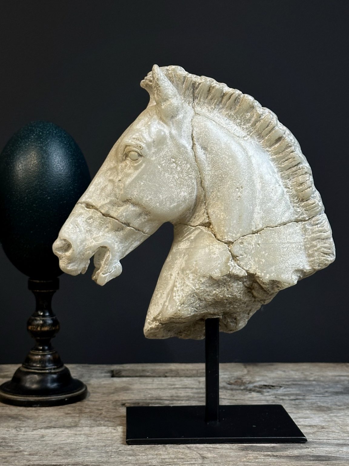Replica marble horse head. - BEAST Interiors