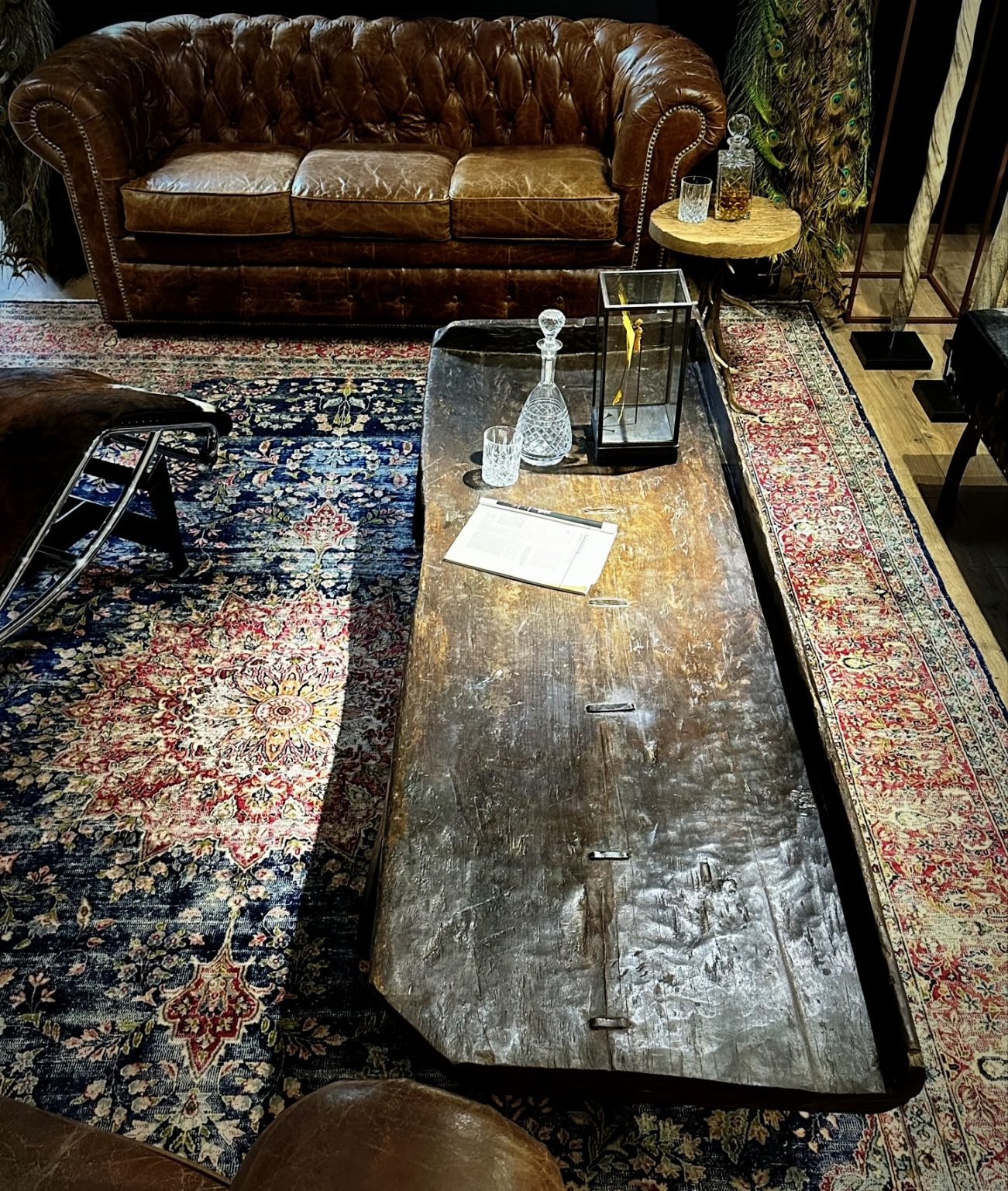 Unieke antieke salontafel - BEAST Interiors