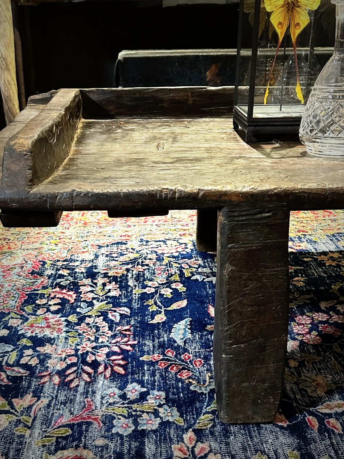 Unieke antieke salontafel - BEAST Interiors