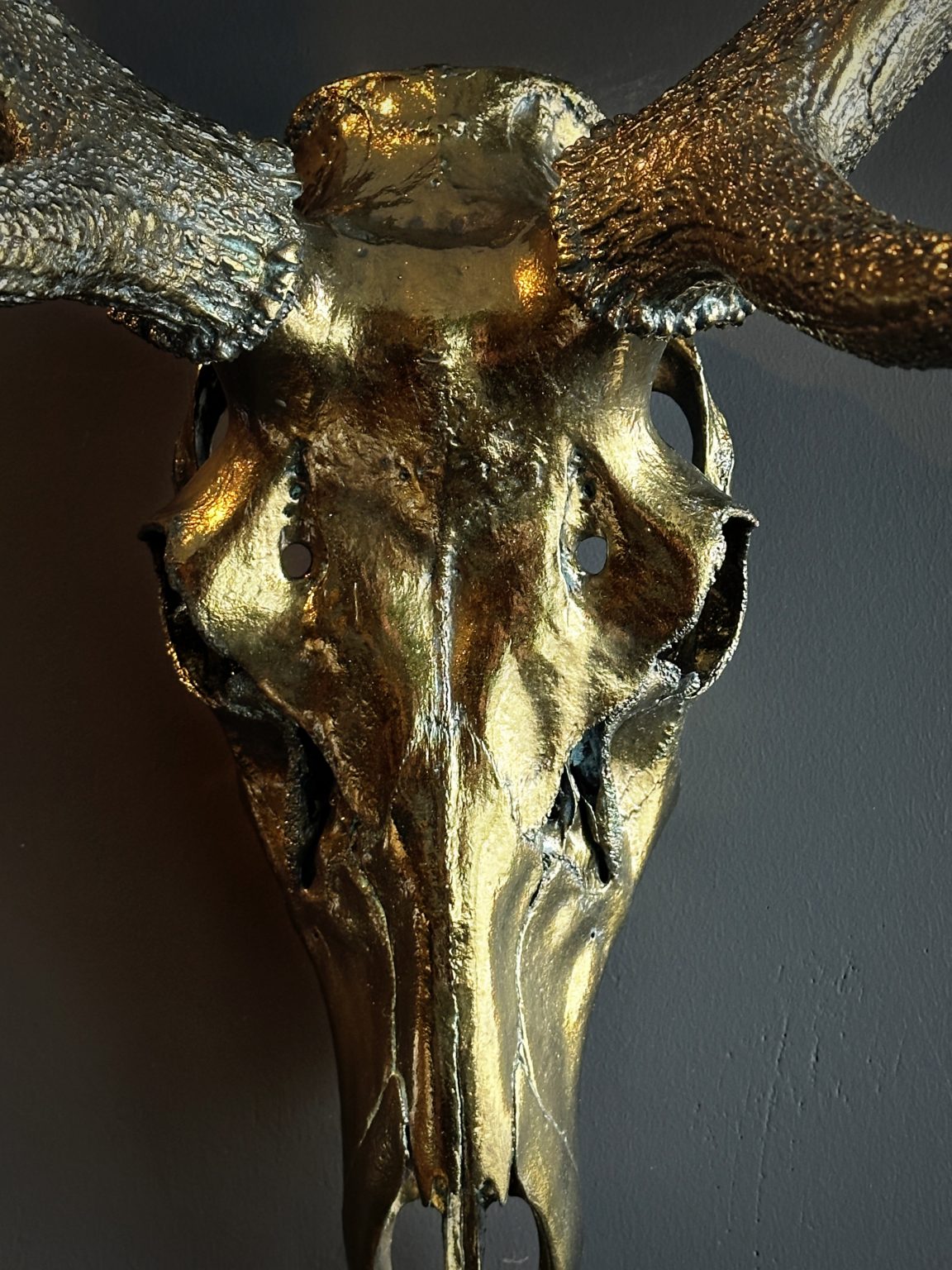 Metalized antler of a red stag - BEAST Interiors