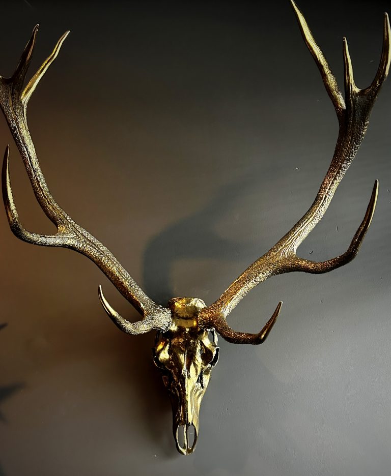 Metalized antler of a red stag - BEAST Interiors